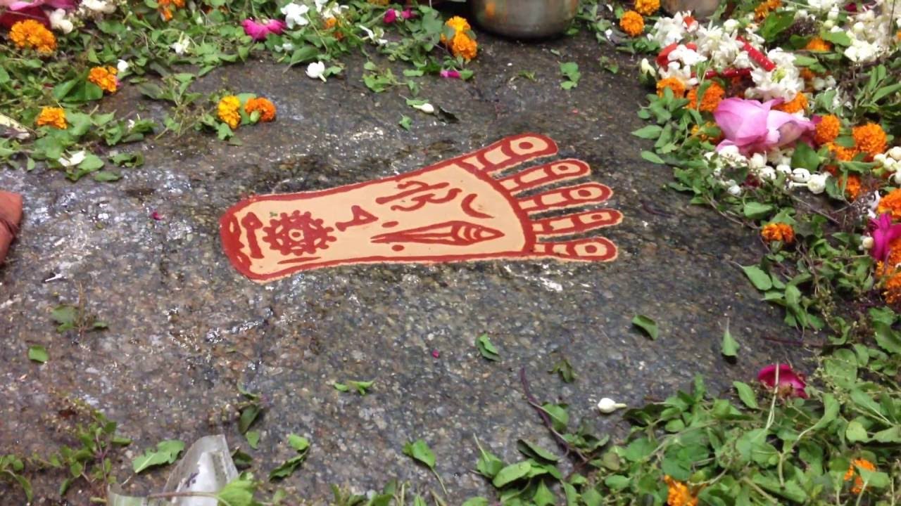 Gaya Dham, Rare Video of Lord Vishnu at Vishnupada Temple Gaya Dham ...