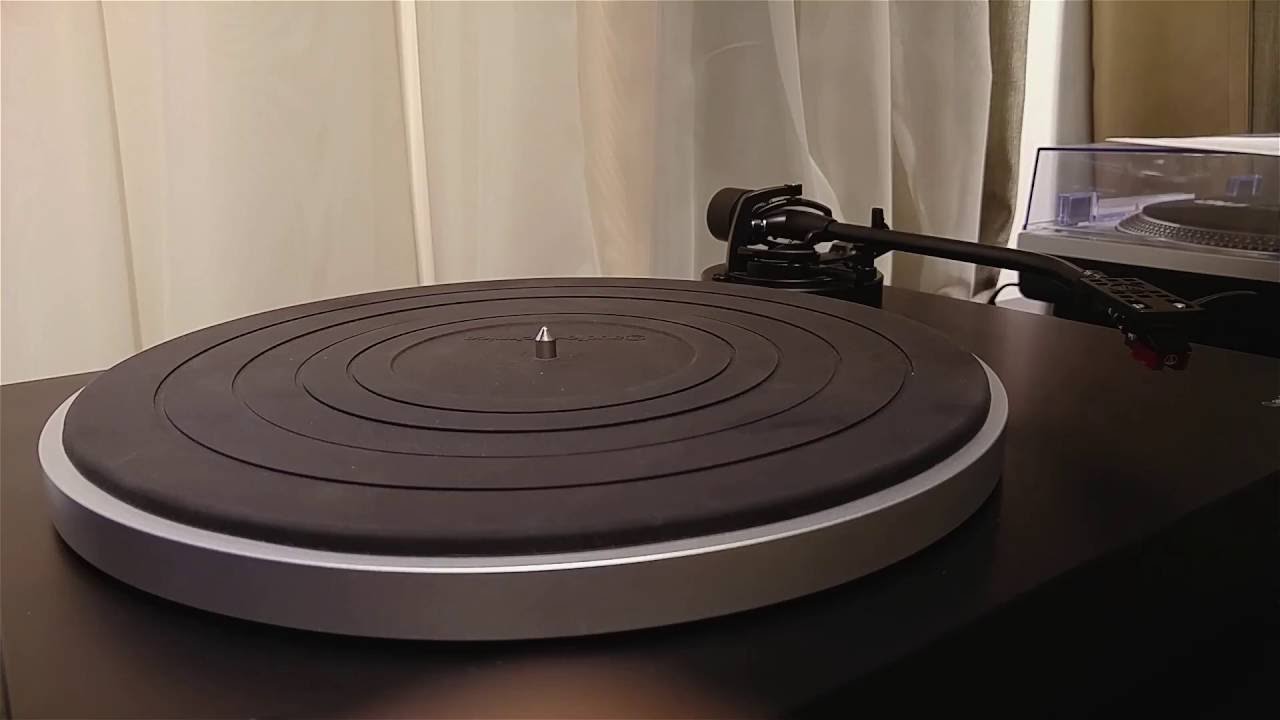 Cum se foloseste un pick-up cu vinyl (turntable) - YouTube
