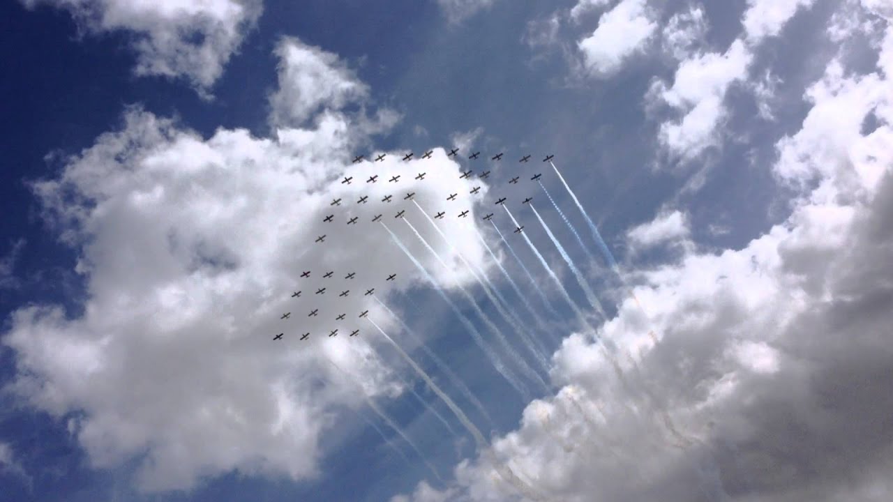 World record 50 plane flyover in formation at NASCAR - YouTube