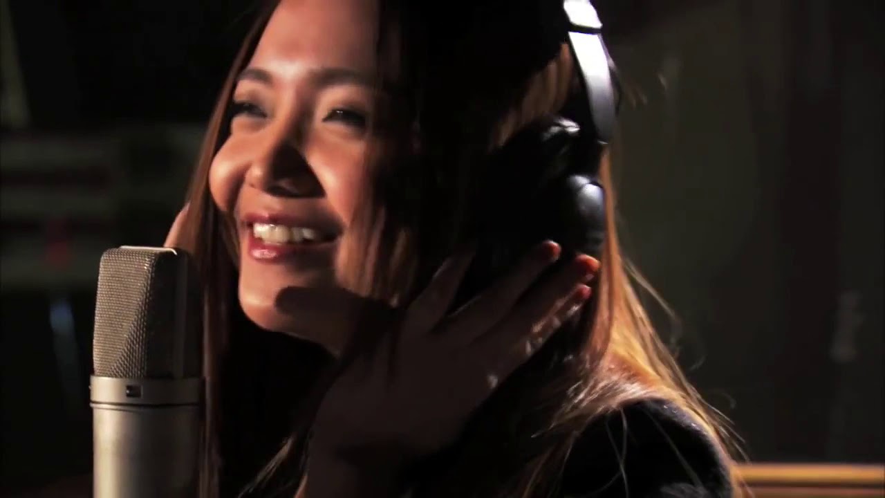 Charice - Pyramid [featuring Iyaz] - YouTube