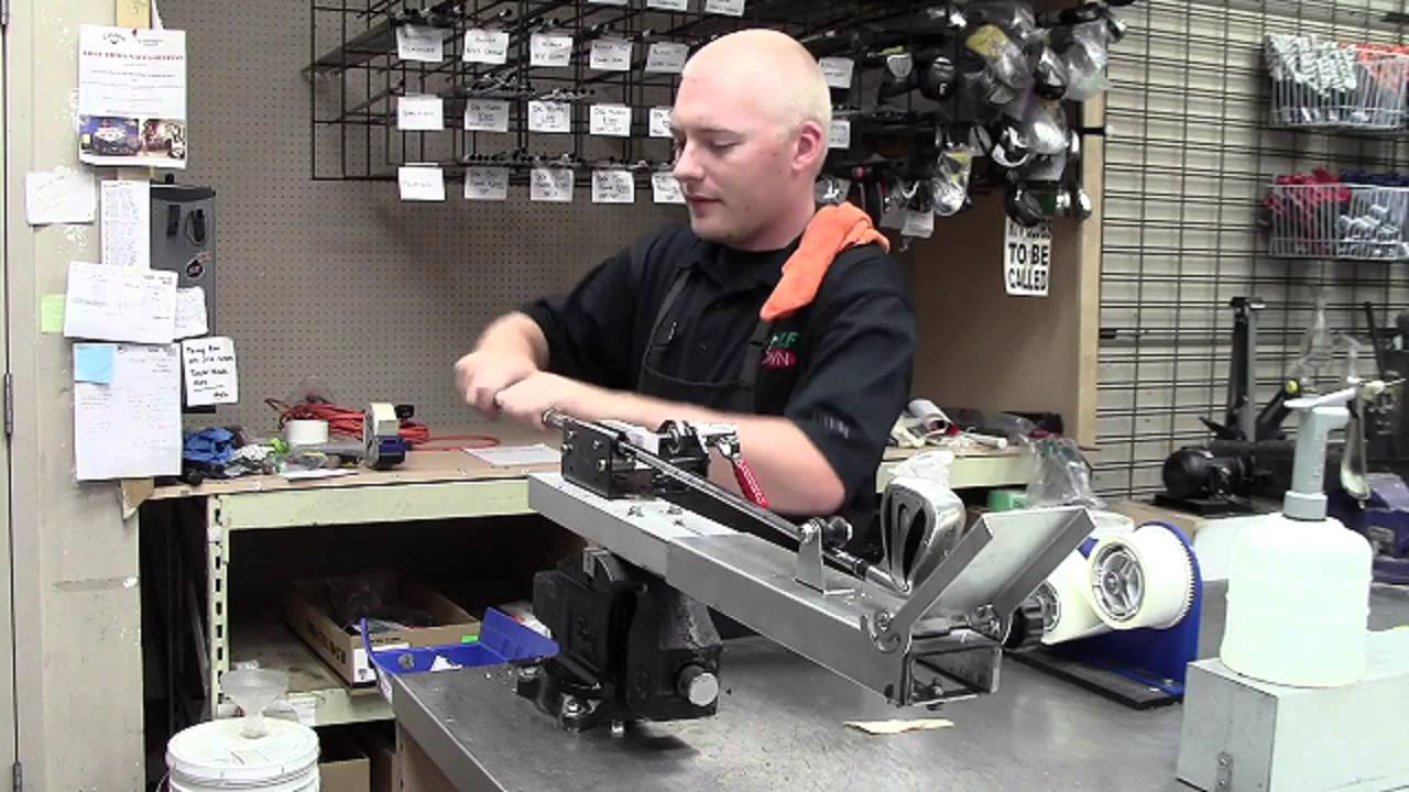 London GolfTown's Kyle Clement Talks Club Repairs - YouTube