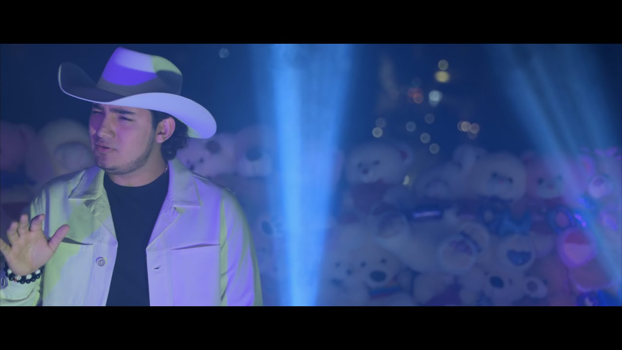 Emilio Castillo - Peluches (Video Oficial) - YouTube Music