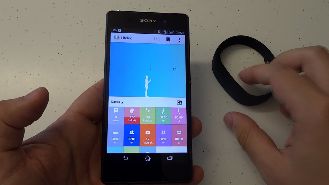 Review Video for Sony SmartBand SWR10 - YouTube