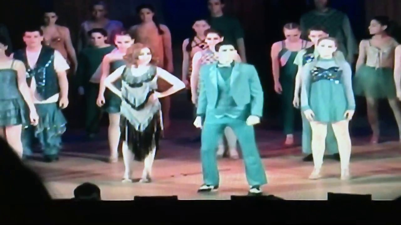 Pippin-"Act 1 Finale"-Division Avenue High School - YouTube