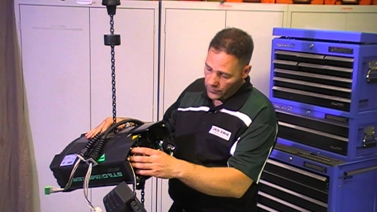 Stagemaker SR Concert Hoist - YouTube