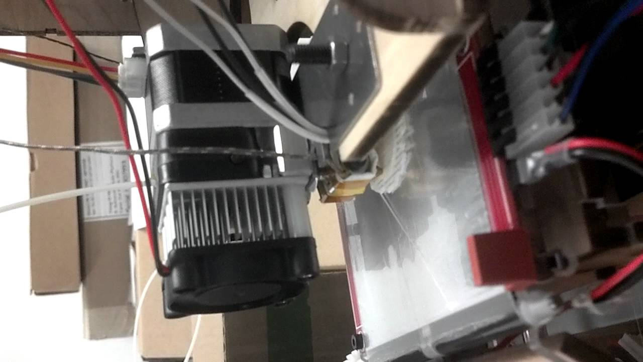 DSU MakerBot Thing-o-Matic - First Build Attempt - YouTube