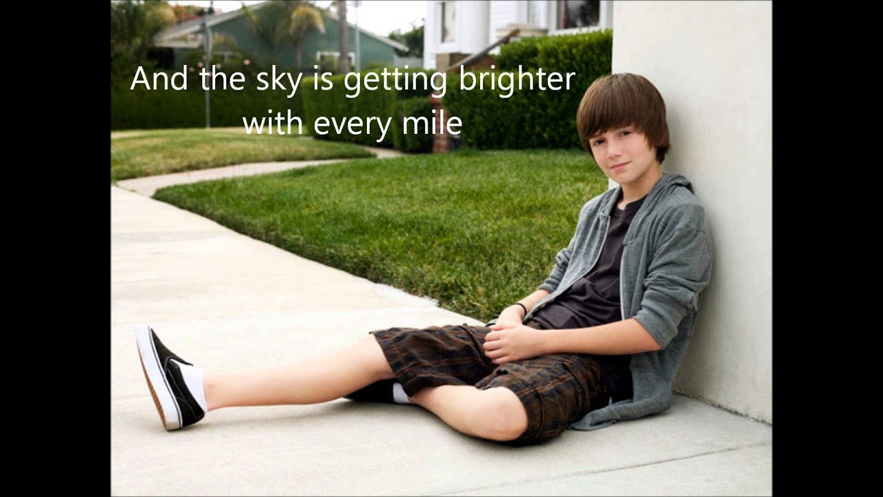 Greyson Chance - "Summer Train" (Lyrics) - YouTube