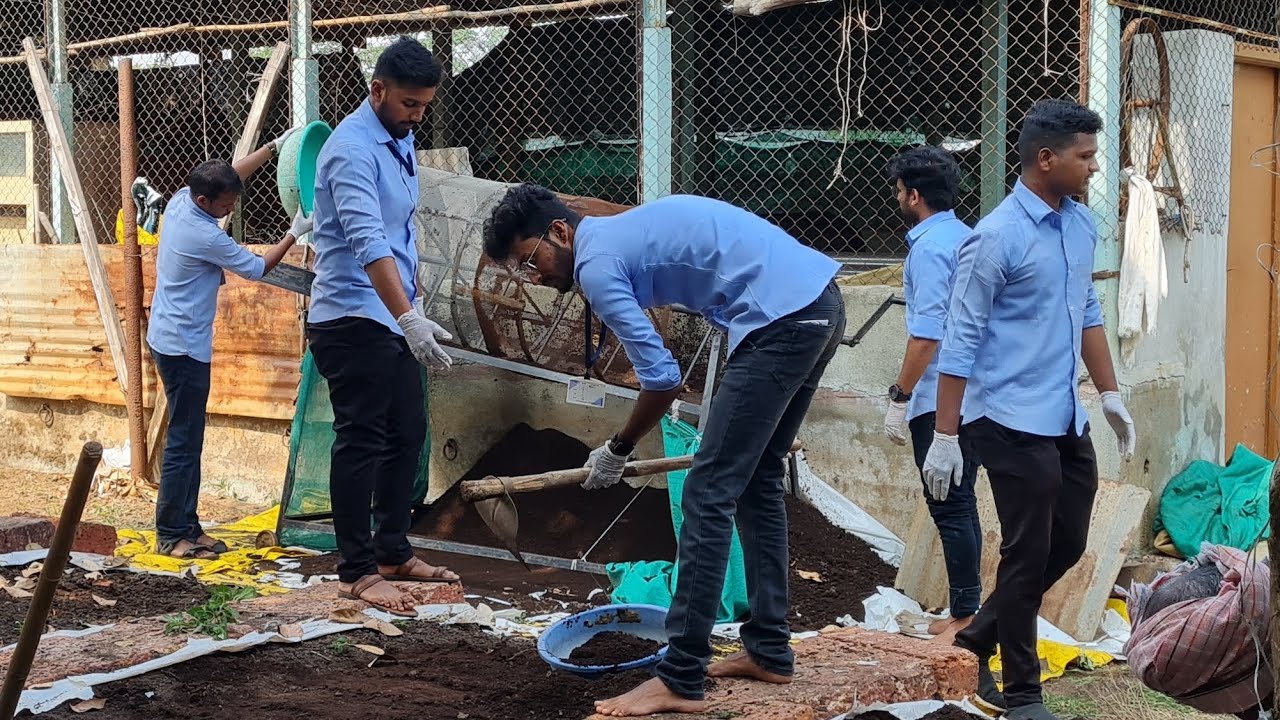 Demonstration on vermibed preparation🪱🌳 #agriculture #vermicompost # ...