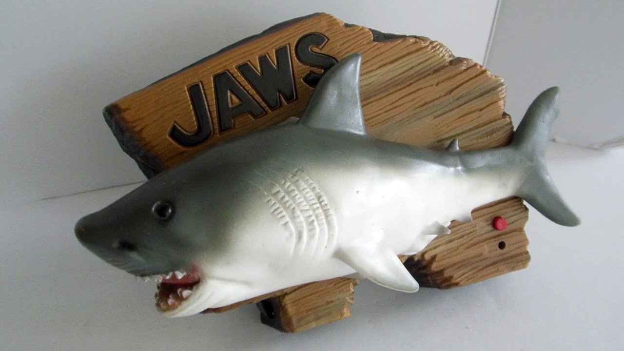 Gemmy Jaws Singing Shark - YouTube