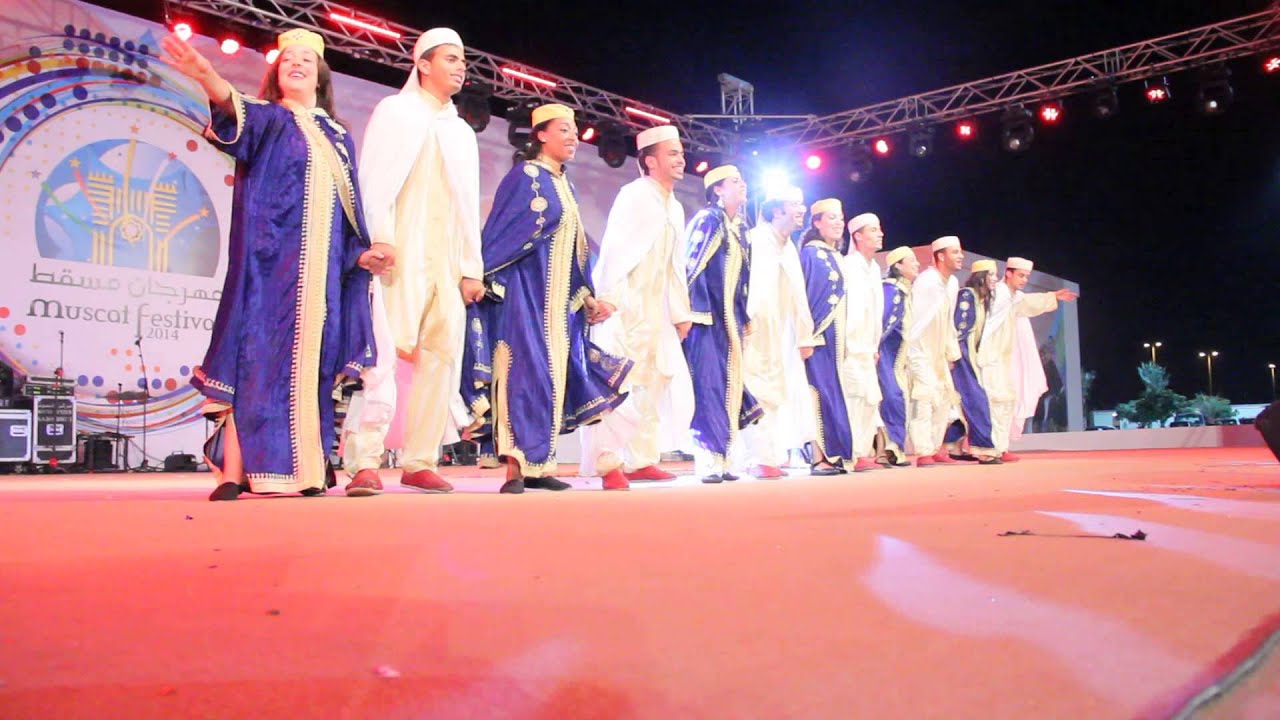 Muscat Festival 2014 Troupe marocaine de Danse Banane.2 - YouTube