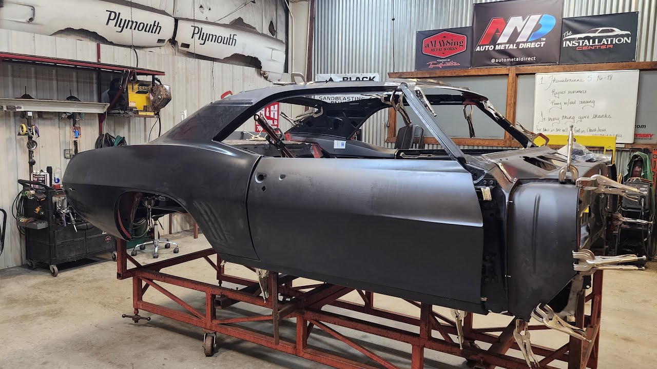 Episode 17 Full Build 1969 Camaro 1st Generation Camaro roof skin and ...
