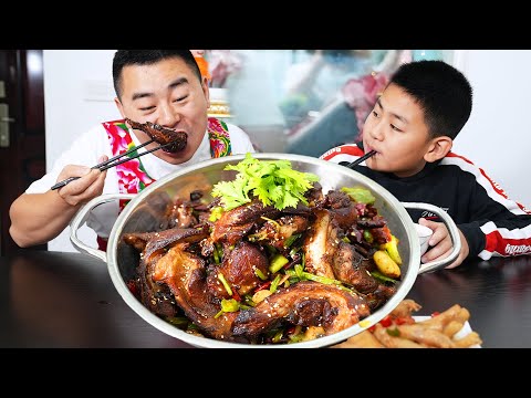 Chao, 24 saat boyunca gevrek domuz kemiği pişirdi, Her neyse, çok lezzetliydi#ChefChao