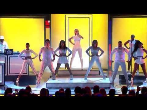 Iggy Azalea   Beg For It   Peoples Choice Awards 2015