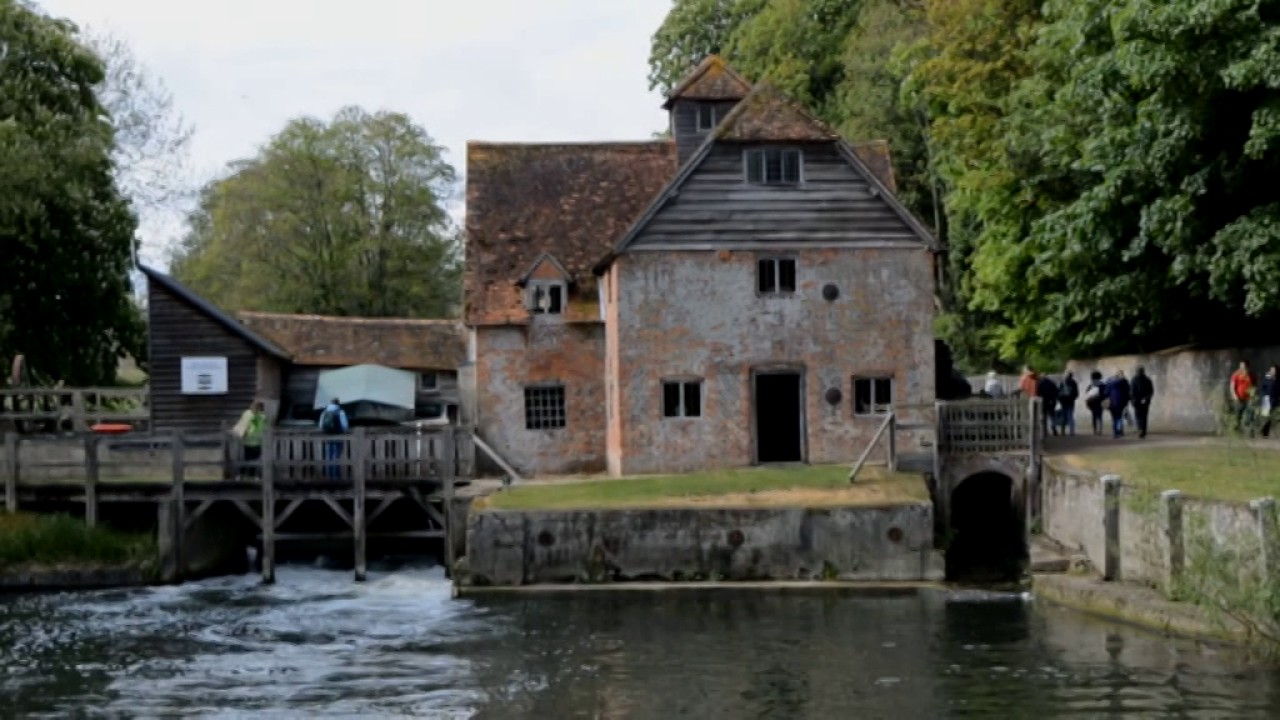 Sabbath Worship : The Mapledurham Watermill - YouTube