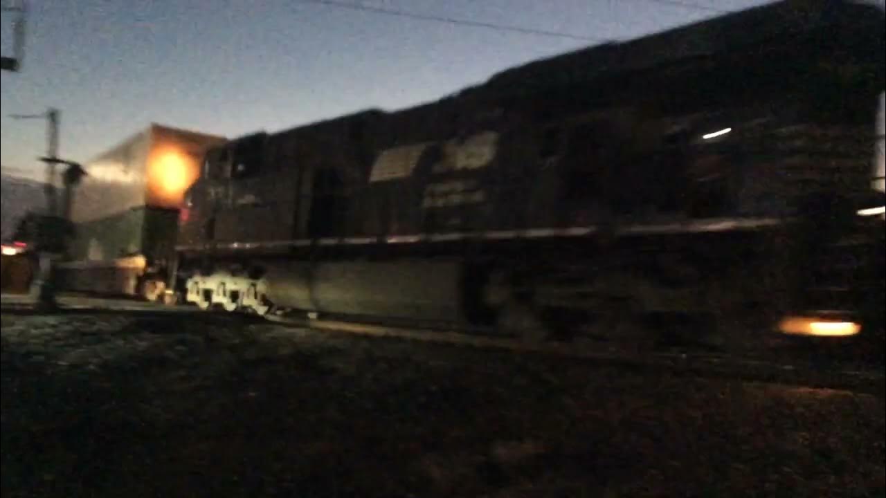 Ns train with a fabulous K5LA horn leads intermodal train - YouTube
