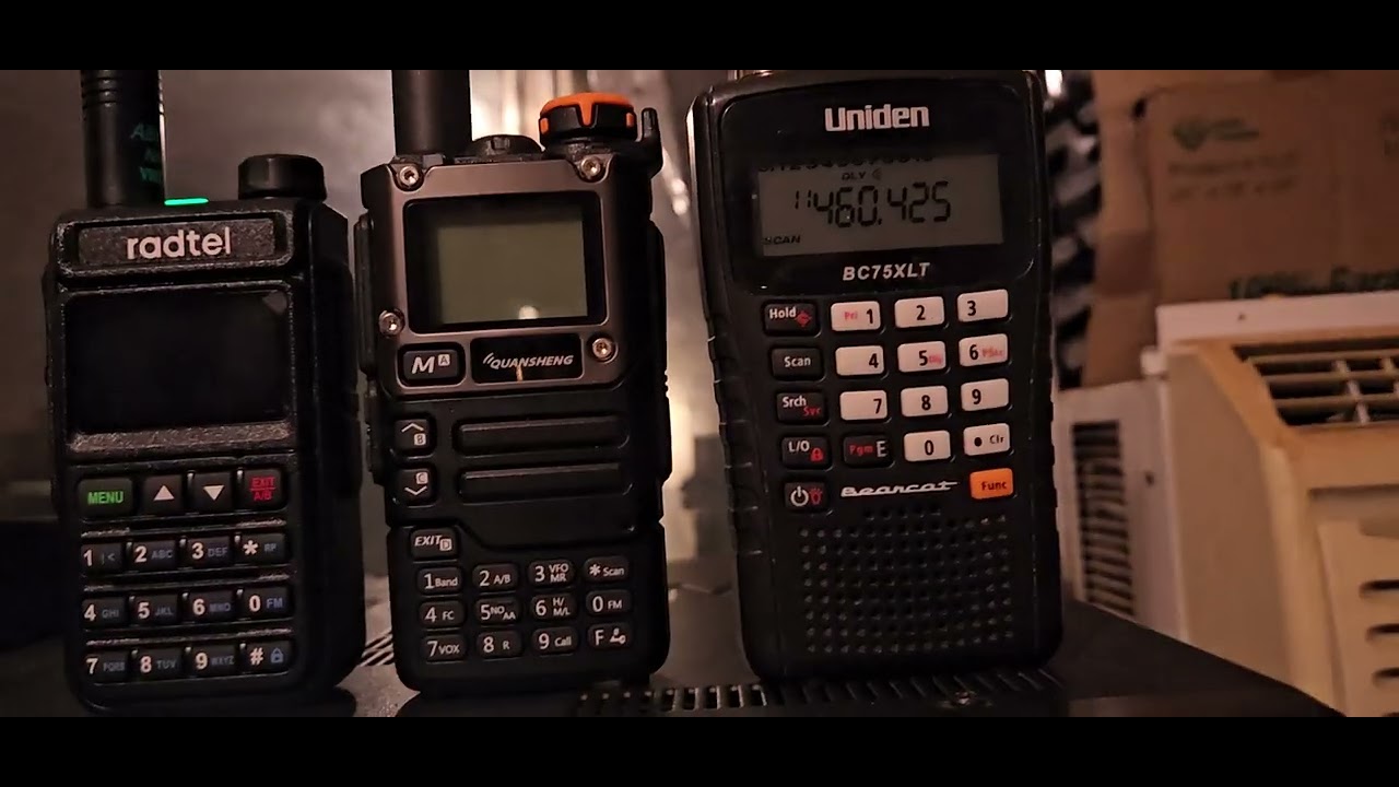 SCANNING POLICE RADIO ON ICOM IC-746 PRO ALONG W UNIDEN BC75XLT - YouTube