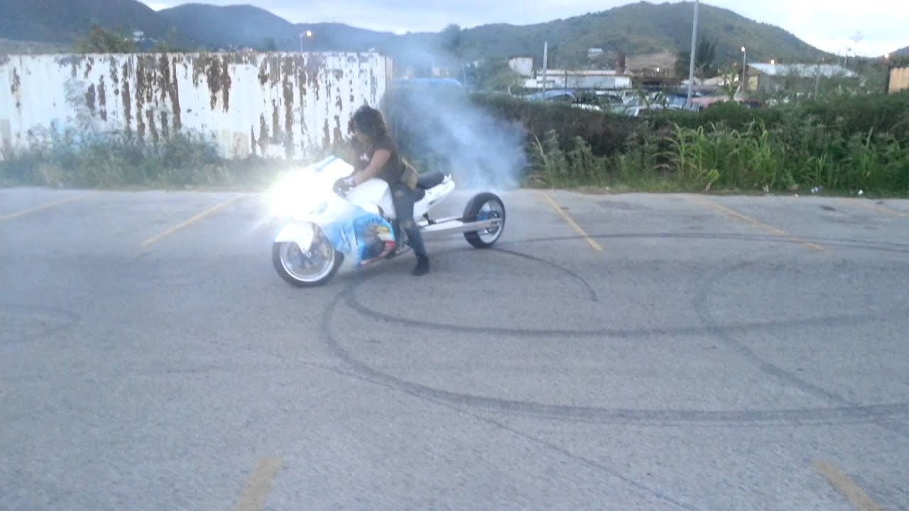 Hypes performance" Busa girl" - YouTube