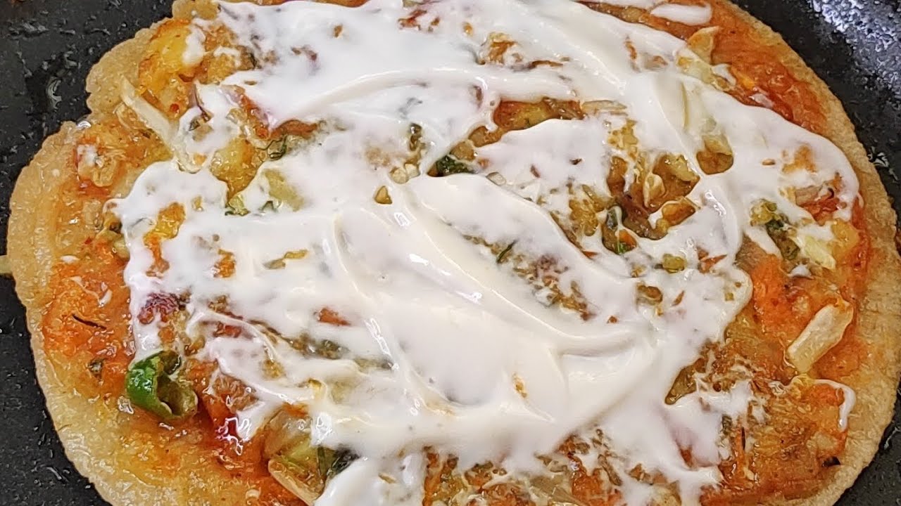 Leftover roti pizza without cheese. Homemade roti pizza. #recipe #pizza ...