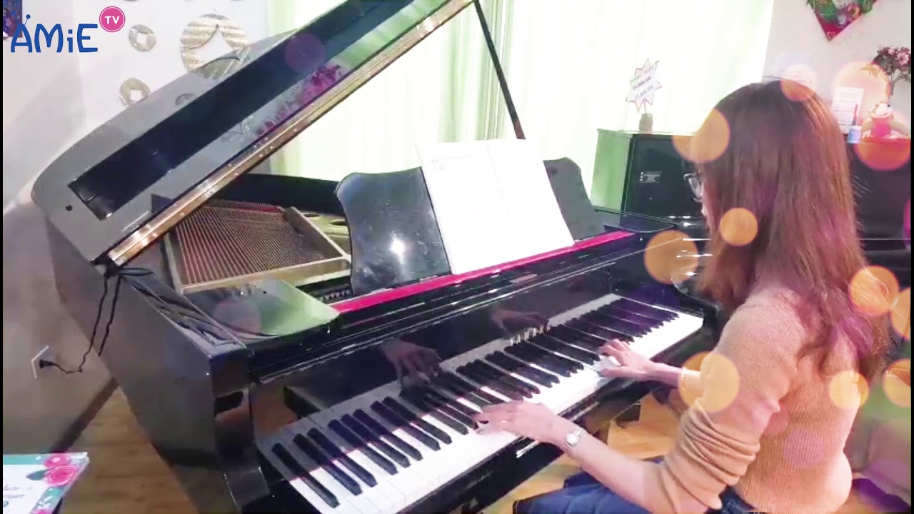 Ánh trăng nói hộ lòng tôi_ Piano cover | AMiE Center - YouTube