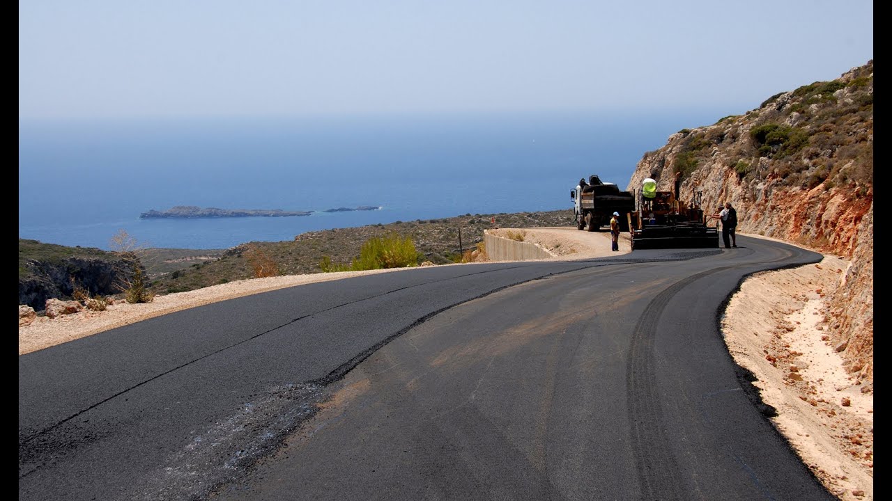 Η ΑΣΦΑΛΤOΣΤΡΩΣΗ ΤΗΣ ΠΑΡΑΚΑΜΨΗΣ ΜΥΡΤΙΔΙΩΝ 20-7-2013 ΡΕΠΟΡΤΑΖ - YouTube