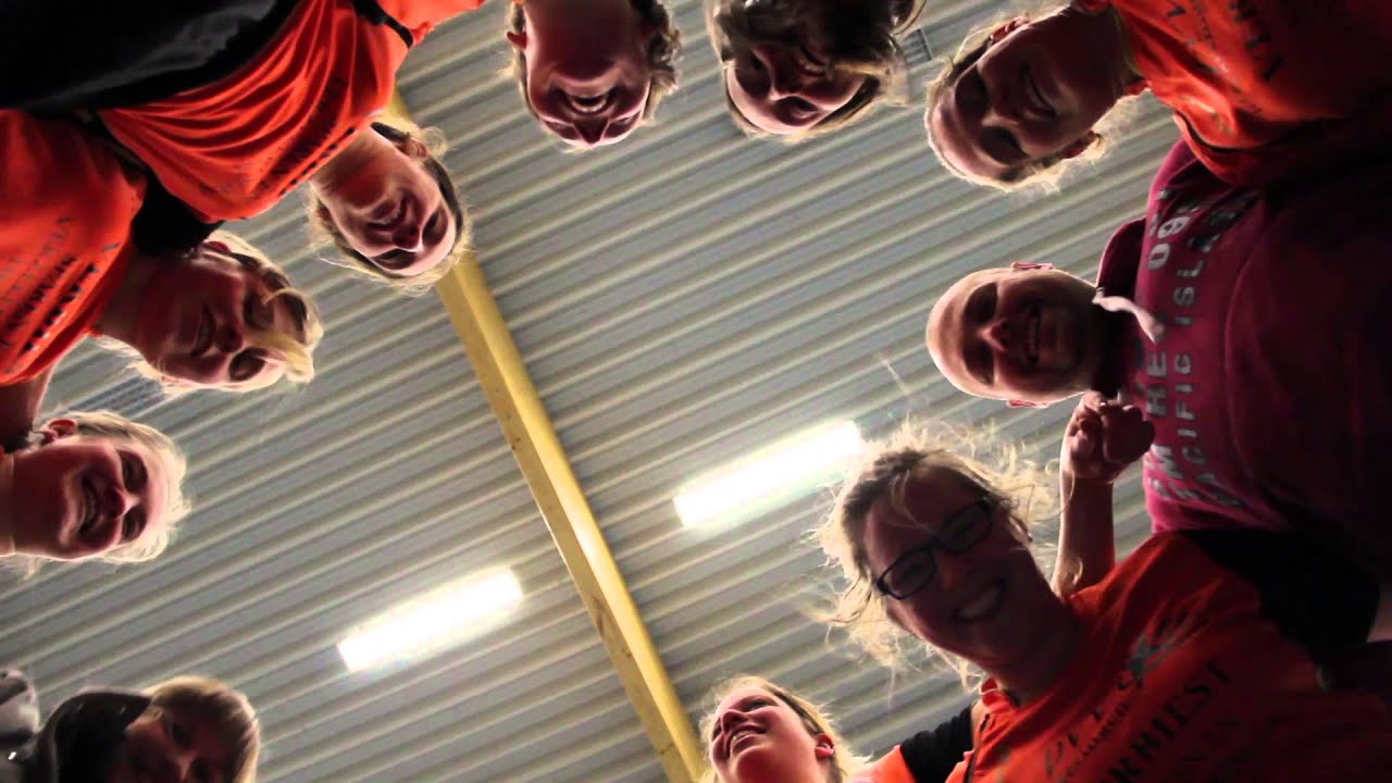 Les Filles Du Foot 2014 - LZV Cup Zaalvoetbal Testimonial - YouTube