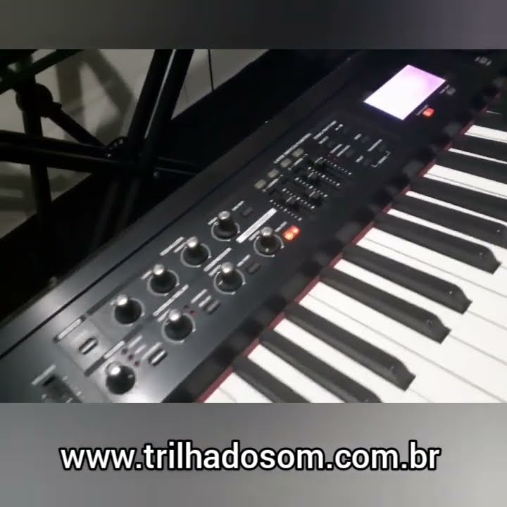 Stage Piano Roland RD 700 nx - YouTube