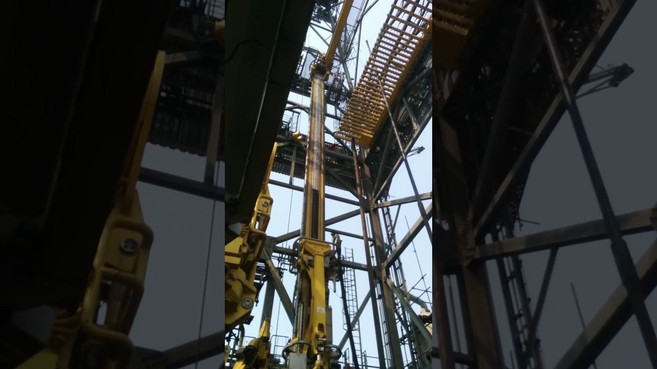 Cameron SmartRacker Pipe Handling System - YouTube