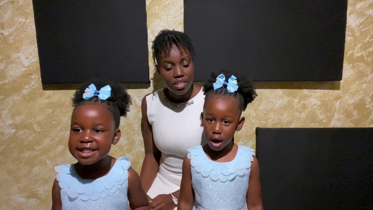 Khumalo Family- Away in a Manger Christmas Carol - YouTube