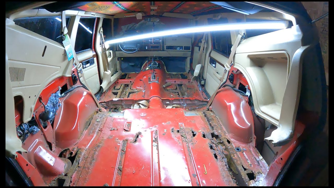 XJ Rust Restoration Pt1: Removing the Interior - YouTube