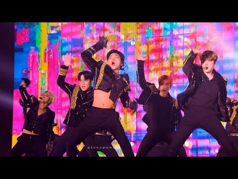 ATEEZ - HALA HALA (Hearts Awakened, Live Alive) | THE FELLOWSHIP: BREAK THE WALL IN JAPAN 4K