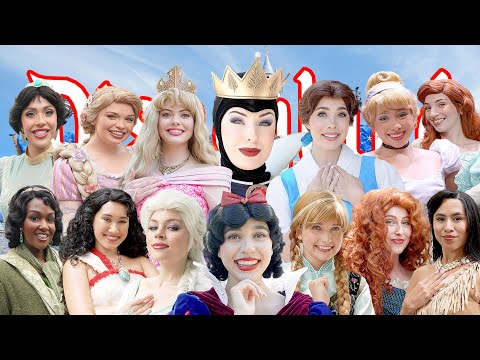 The ULTIMATE Disneyland Princess Meetup – And the VIRAL Evil Queen Made It ICONIC!