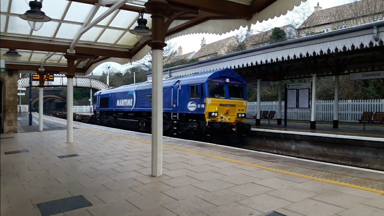 Class 66 66148 Maritime (Maritime Intermodal 7) Stamford station 22.1. ...