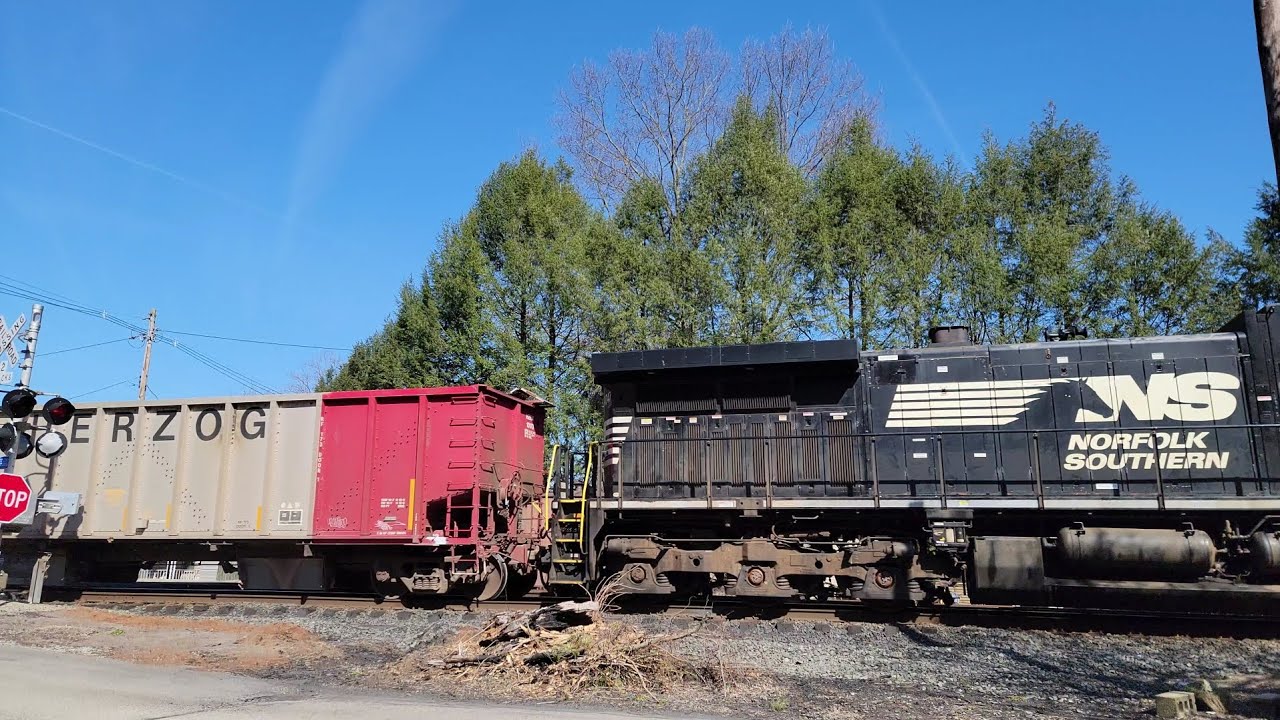 Norfolk Southern Ballast Drop Cars - YouTube