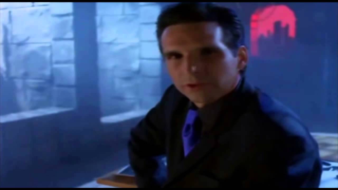 Todd McFarlane Intro de Spawn - YouTube