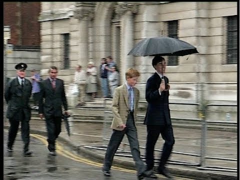 Prince Harry's first day at Eton College - YouTube