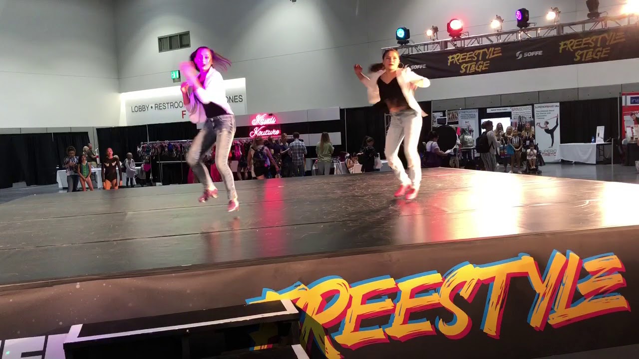 Sarah & Ava perform at Beat street! - YouTube