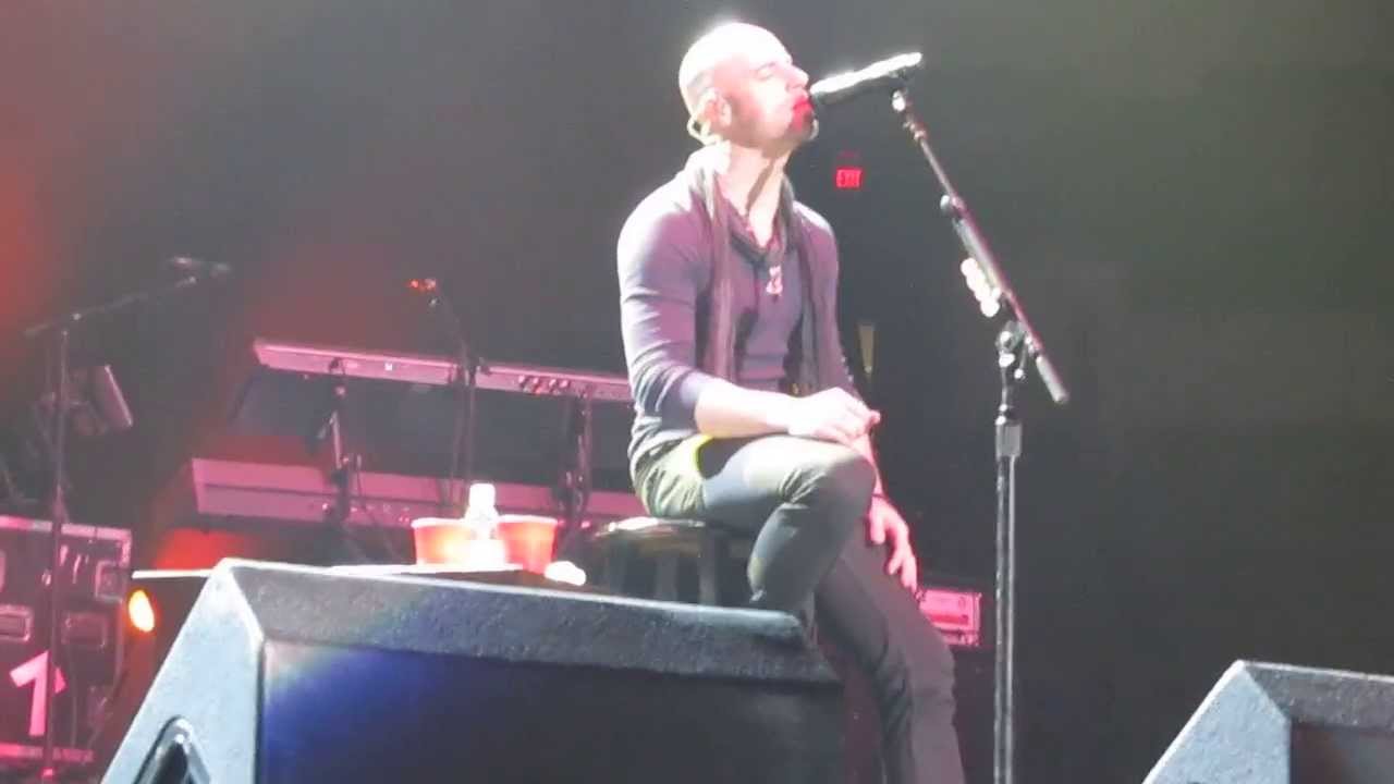 Chris Daughtry & Elvio Fernandes Cover "Radioactive" in Charleston, S.C ...