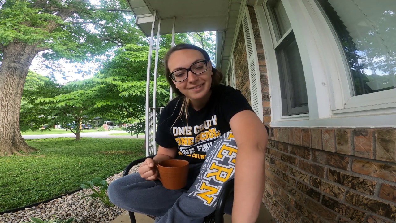 Mornings with Chasity Ep 10: Keeping My Sanity (Trying to) - YouTube