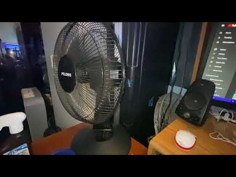 3 fans running in my room - YouTube