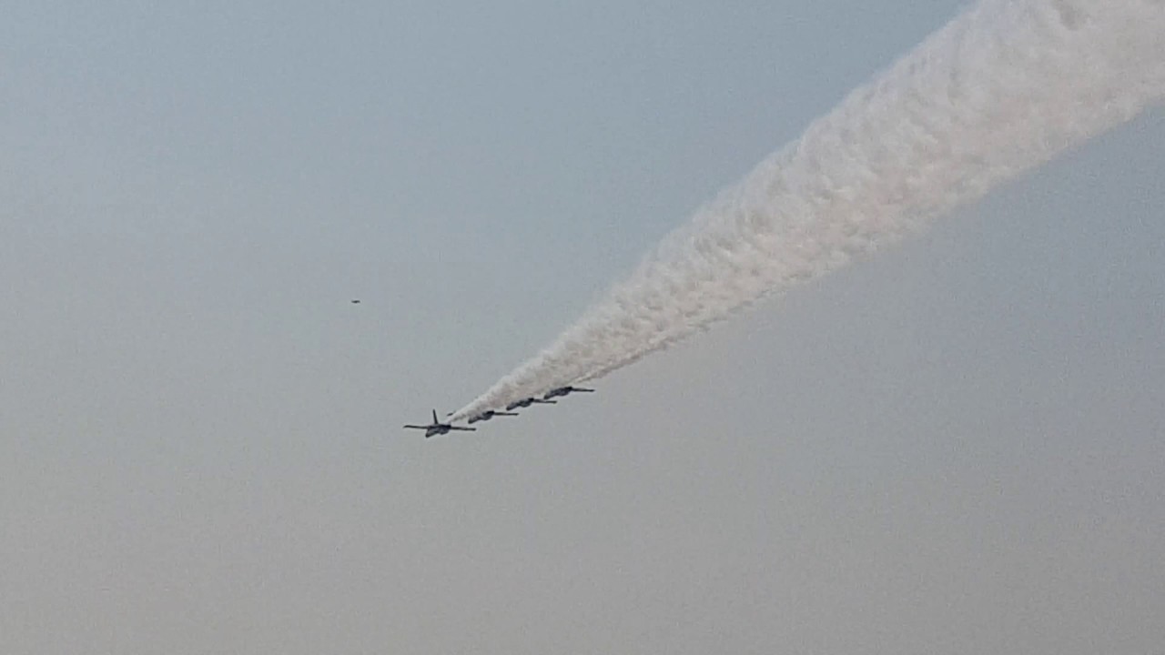 Blue Angels near miss with drone - YouTube