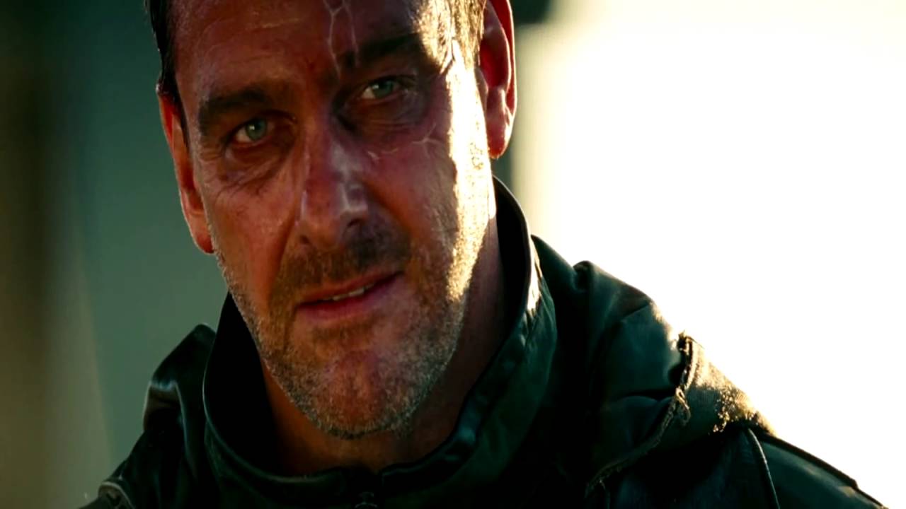 G I Joe Retaliation Roadblock vs Firefly End Fight Scene HD - YouTube