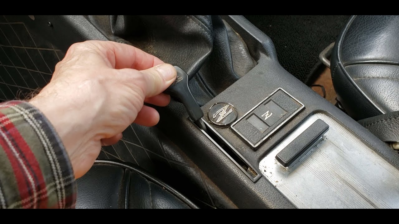 Datsun 240Z tips and tricks Choke lever mod - YouTube