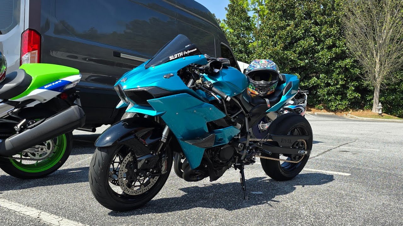 First ride on Kawasaki Ninja H2 over 300 WHP - YouTube