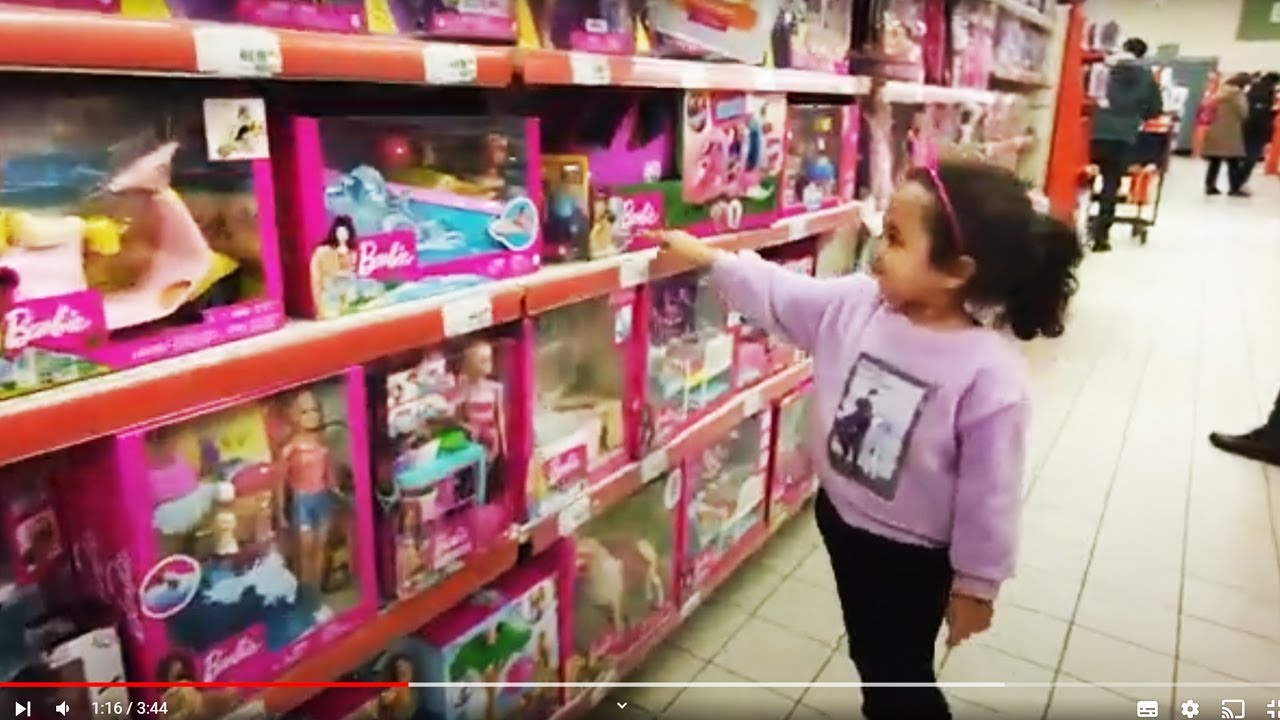 Oyuncak Barbie Bebekler Cingöz Nine Oyunu Oyuncak Barbie Bebeğin Uçağı ...