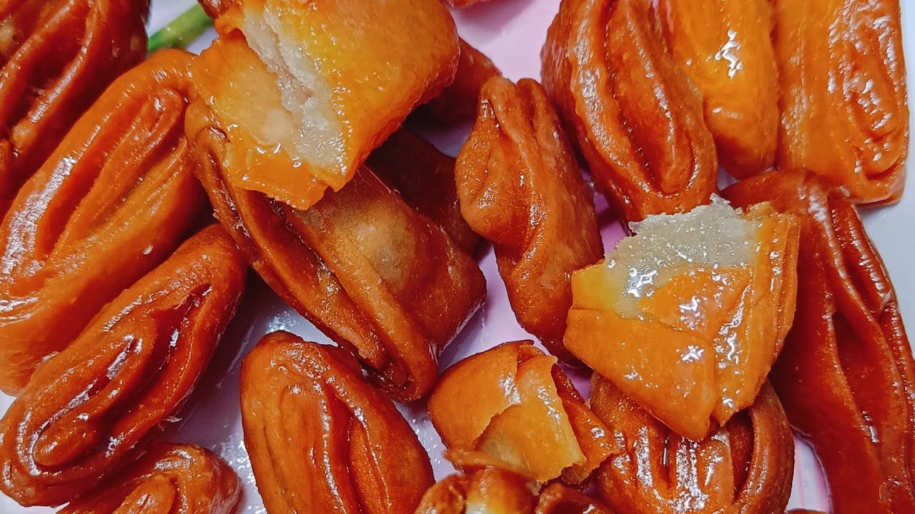 Madatha kaja#మడత కాజా స్వీట్ షాప్ స్టైల్ #trending #viral# - YouTube