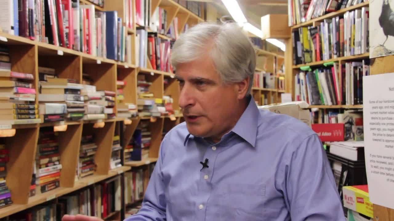 Author Steve Berry at Chamblin Book Mine - YouTube