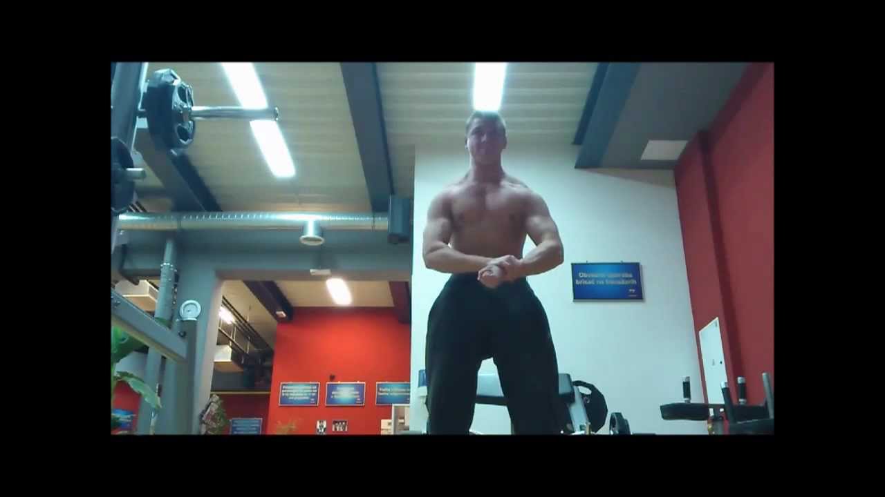 Bodybuilding - Fabian doing some poses in the gym - YouTube