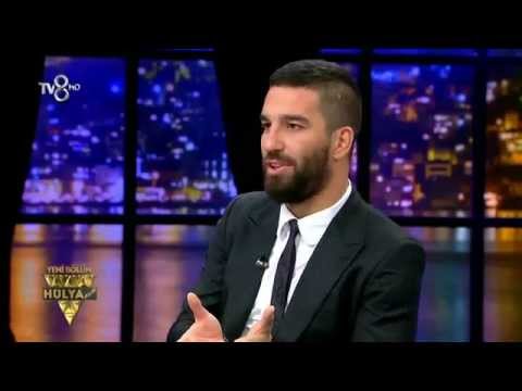 Arda Turan  Hülya Avşarla