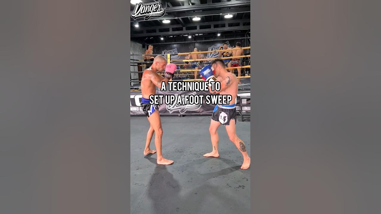 Technique To Set Up A Foot Sweep 🦵 Muaythai Trainingcamp Muaythaiclass Muaythaitechniques