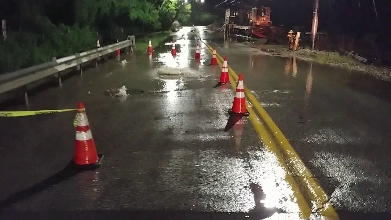 Sewers overflowing into Jones Falls (Baltimore) - YouTube